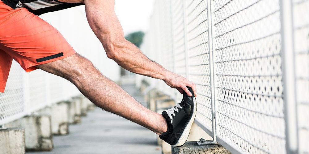 Knakken je knieën voortdurend? Misschien komt het hierdoor