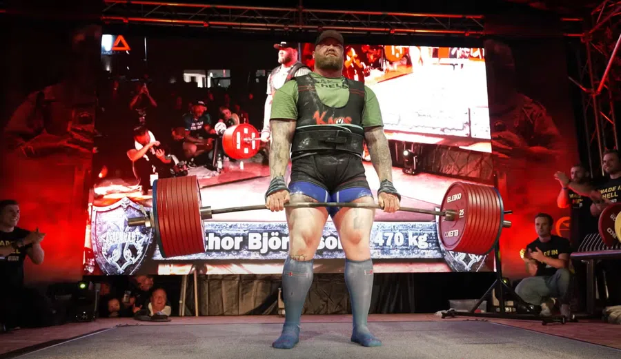 Zo traint Hafthor Björnsson om 505 kilo te deadliften