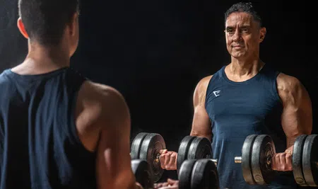 Presentator Duco Bauwens: 'ouderen hebben veel meer nodig dan zo'n laf ...