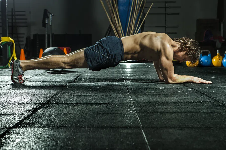 Planken: zó voor je de oefening perfect uit